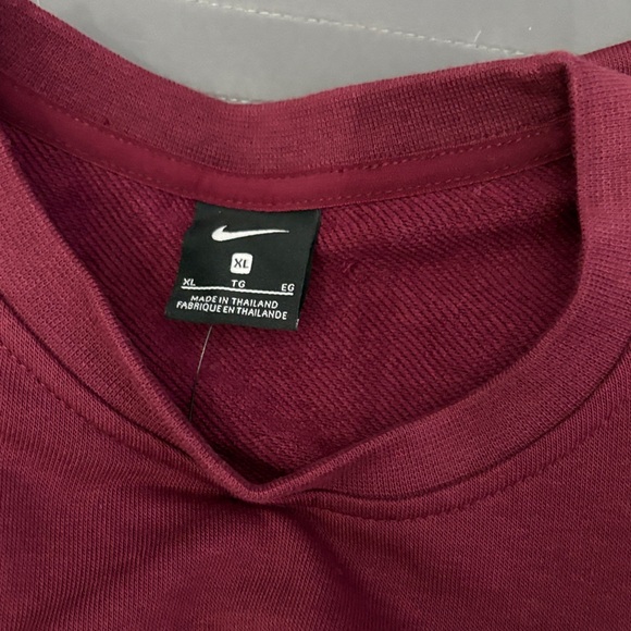 Nike | Tops | Nike Maroon Crewneck Sweatshirt | Poshmark